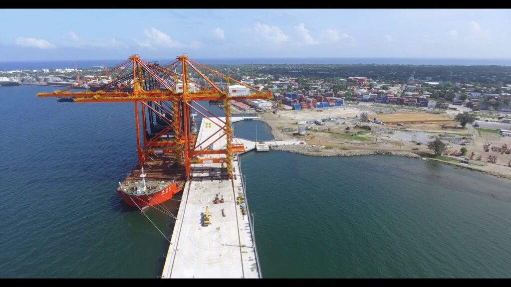 Caracteristicas gruas super post panamax